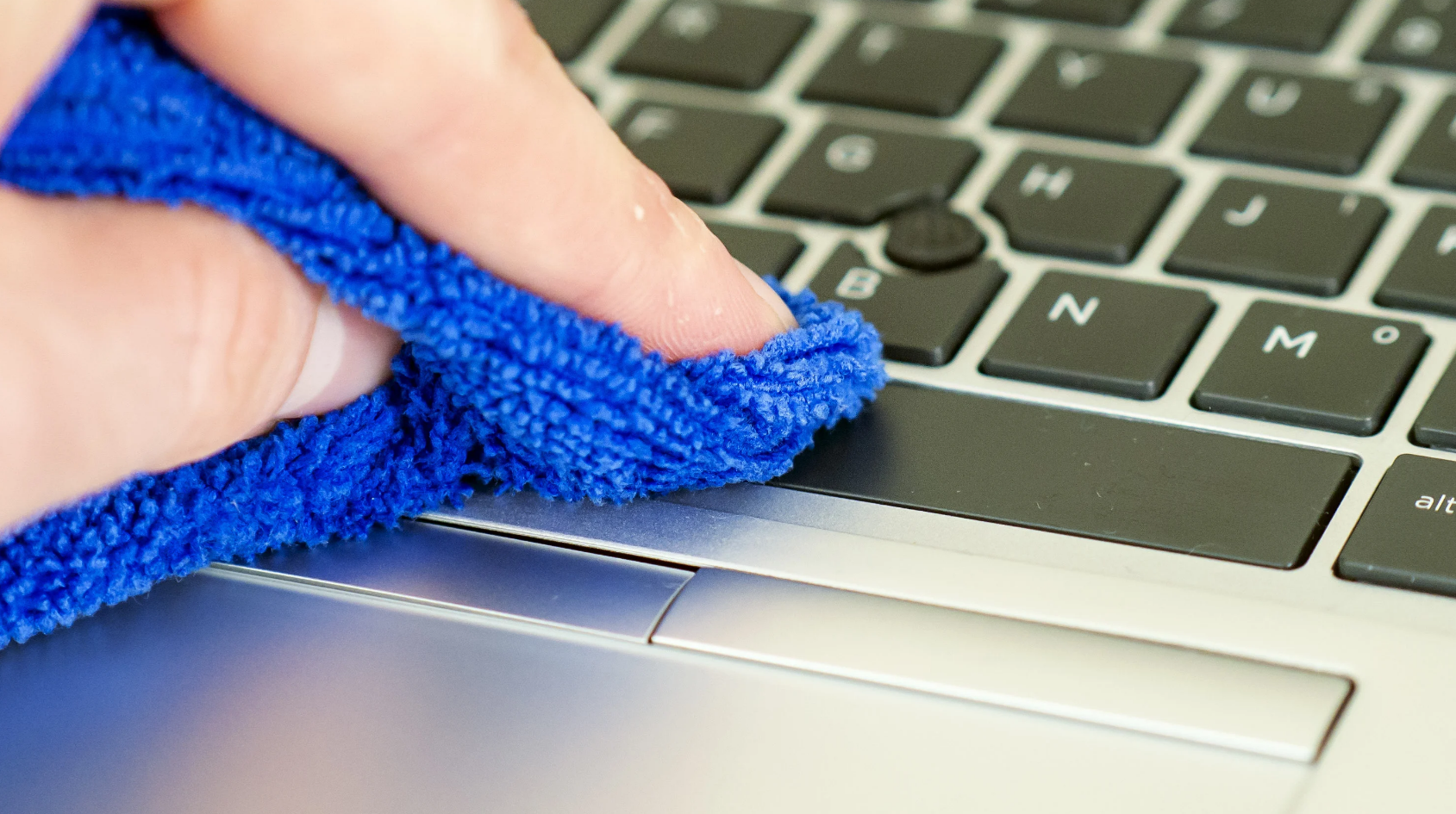 How To Clean And Maintain Your Laptop? | Electronics Bazaar | Electronics Bazaar USA